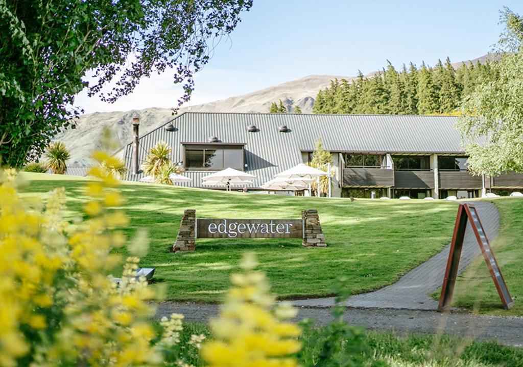 Edgewater Hotel, Wanaka (updated prices 2026)