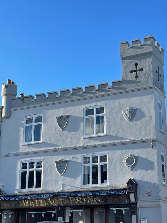 Castle House, Whitstable (updated prices 2025)