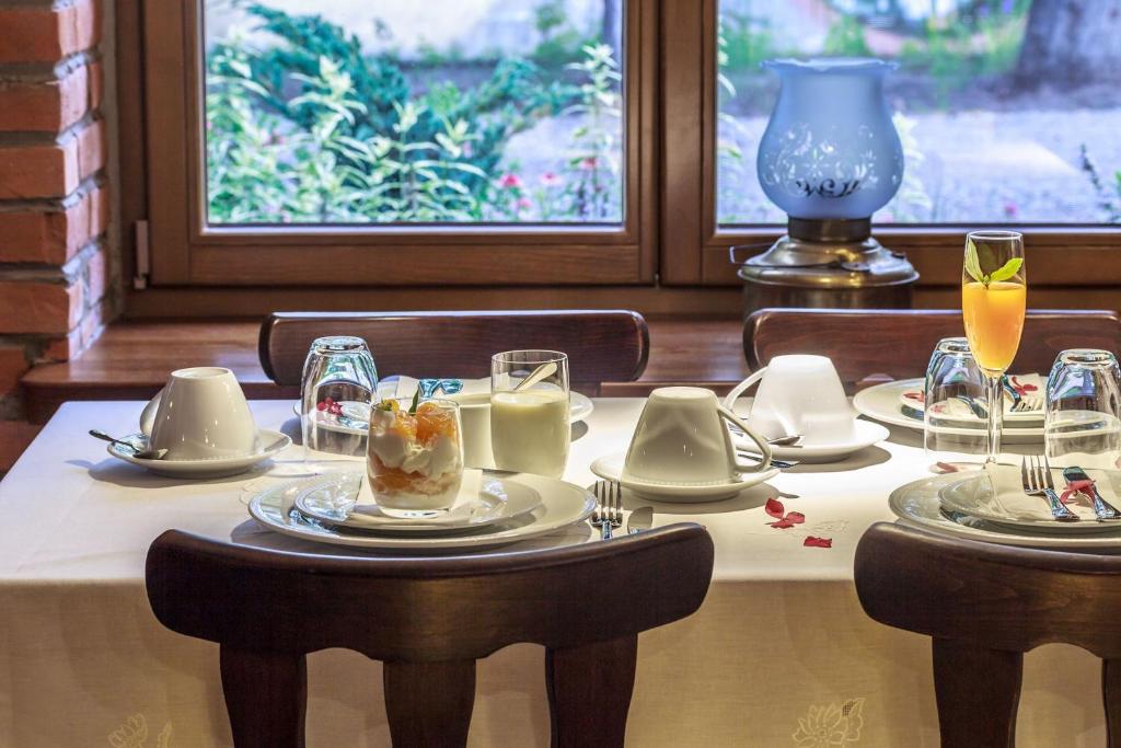 Talaria Resort&Spa, Trojanów (updated prices 2025)