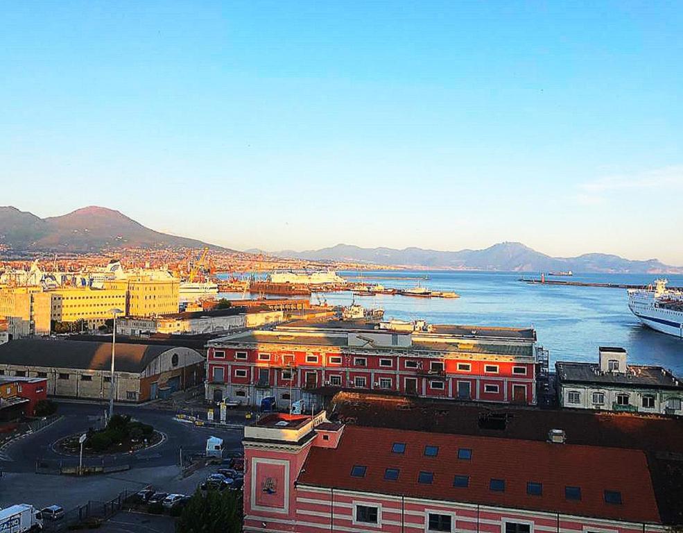 Marina SKY 8, Naples (updated prices 2025)