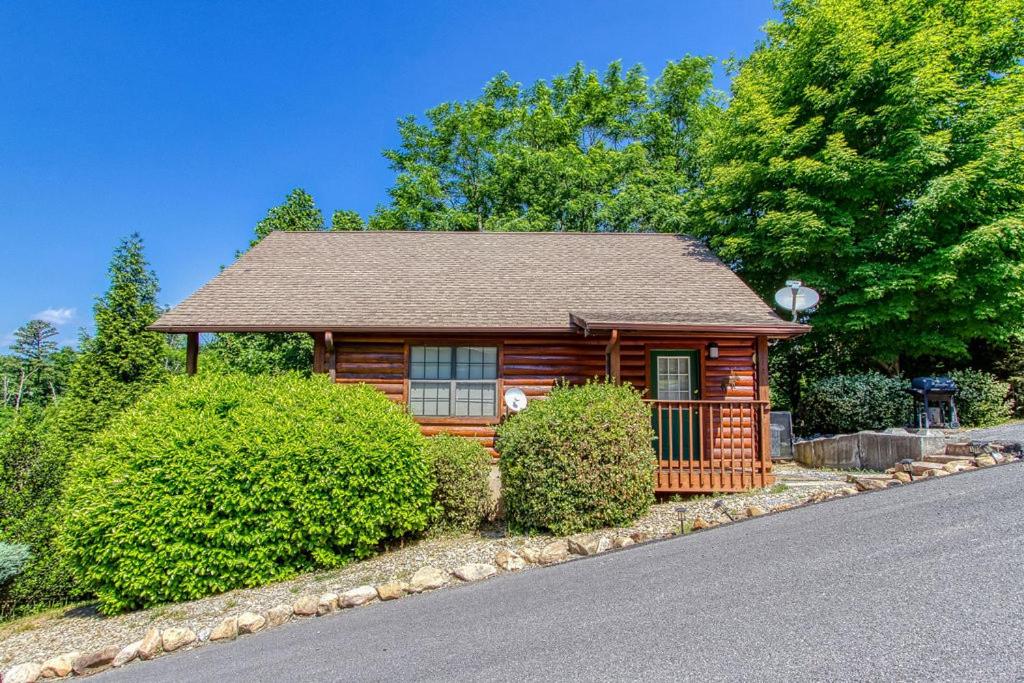 Strawberry Fields, Indoor resort Pool, WIFI, 1089 FREE tickets each ...