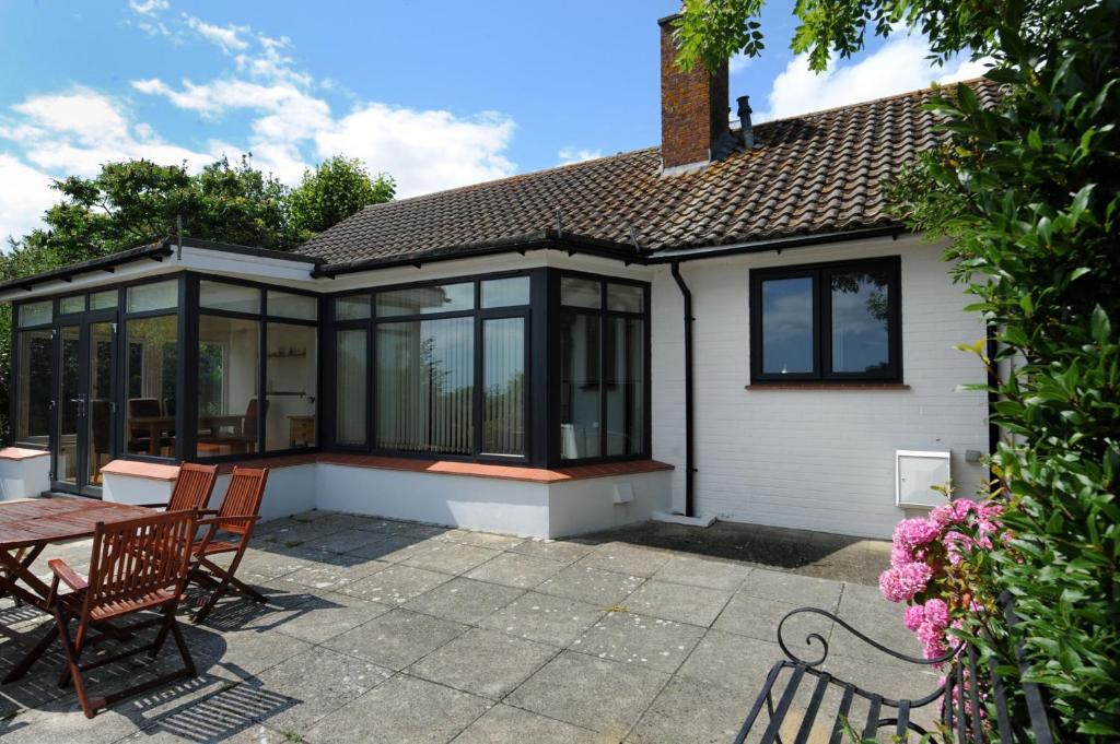 Fleur, Charmouth (precios actualizados 2024)