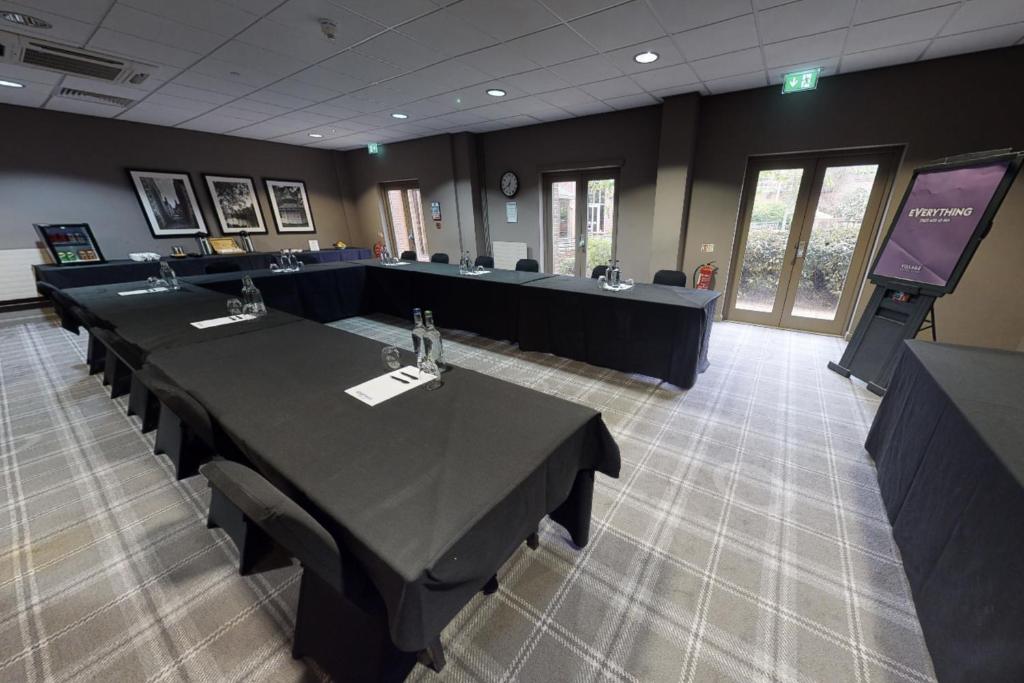 Village Hotel Swindon, Swindon (updated prices 2025)