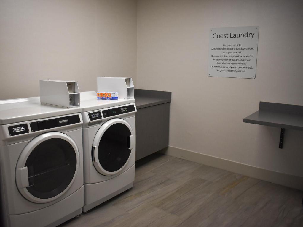 Holiday Inn Express & Suites Sanford - Lake Mary, an IHG Hotel, Sanford ... Holiday Inn Express & Suites Sanford - Lake Mary, an IHG Hotel, Sanford ...