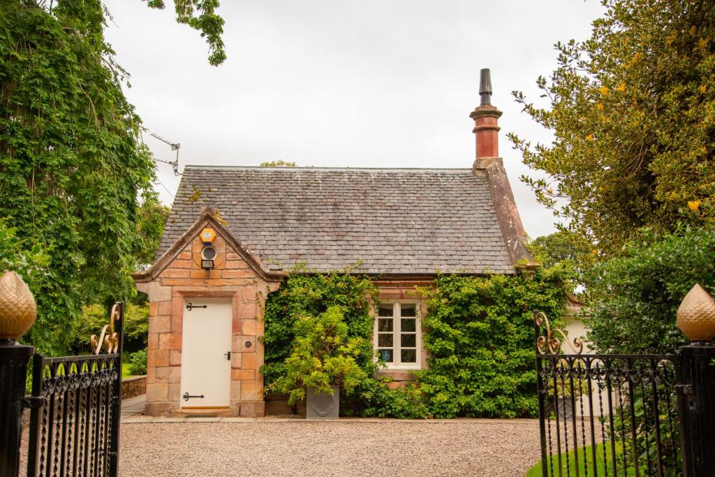 Balnagown Estates Gardener's Cottage, Kildary (updated prices 2025)
