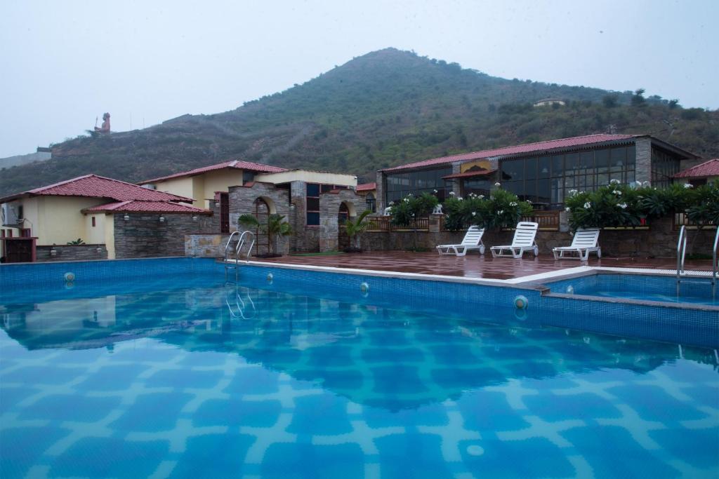 Vijaygarh Resort & Cottages With Pool - Rajasthan