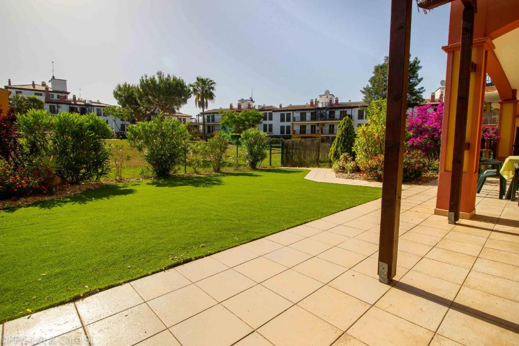 (PAR001) Modern Garden Apartment, Ayamonte (updated prices 2025)