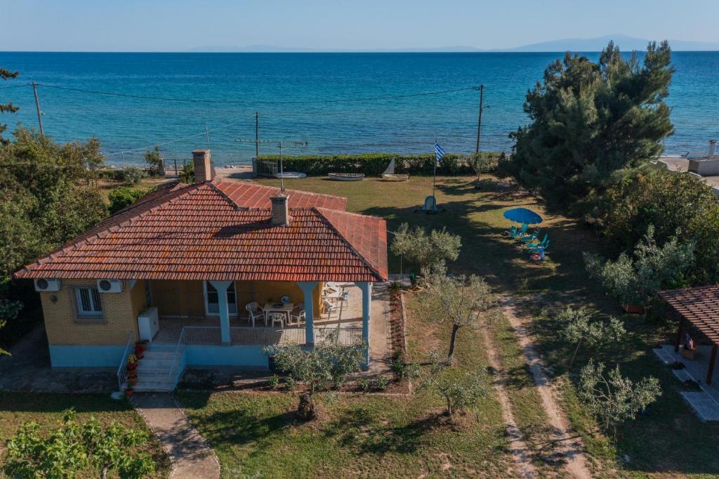 Metochi House by RentalsPro - Nea Triglia Beach Halkidiki, Sozopoli ...