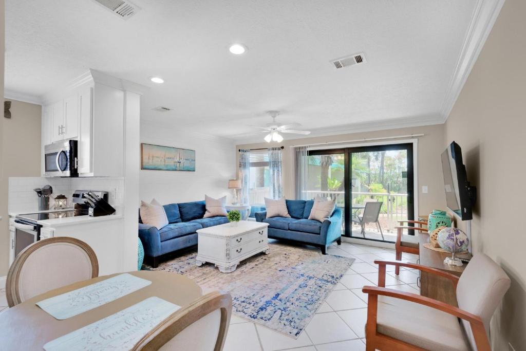 Nautical Watch E-4, Panama City Beach (updated prices 2026)