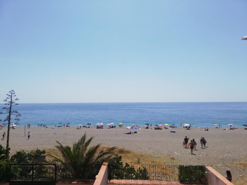 Holiday home House on the beach, Mascali, Italy - Booking.com