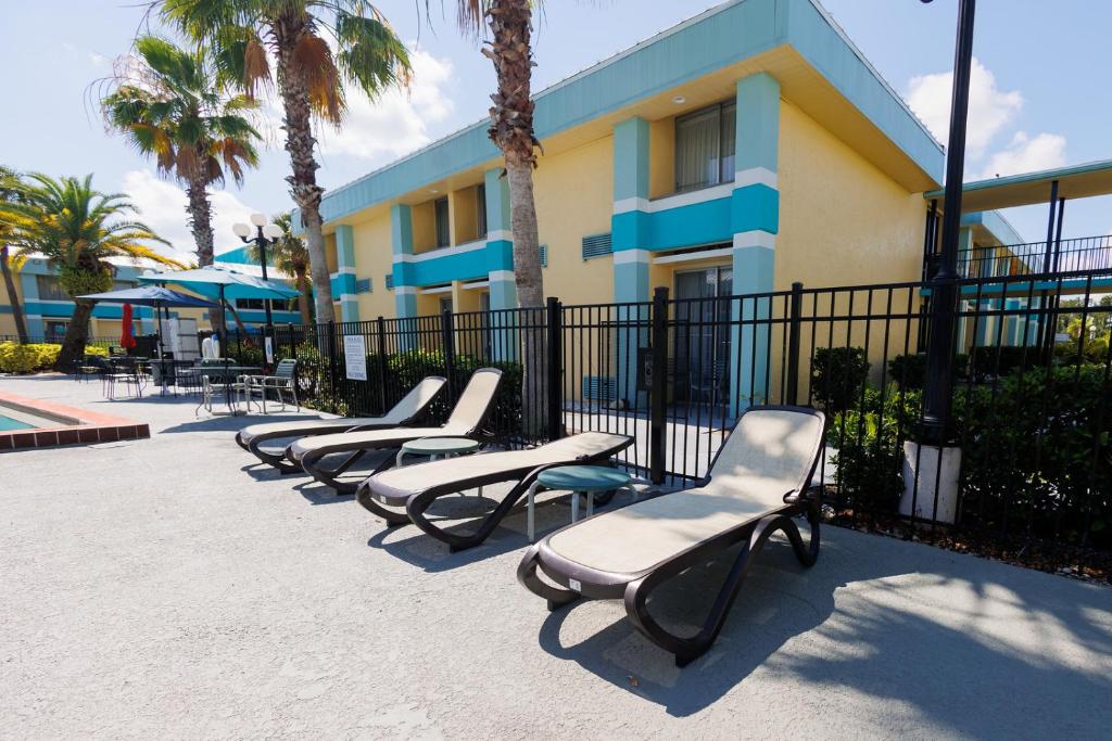 Garnet Inn & Suites, Orlando, Orlando (updated prices 2025)