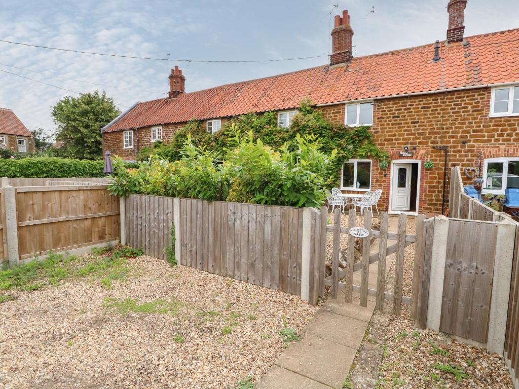 Tawny Cottage, Heacham (updated prices 2025)