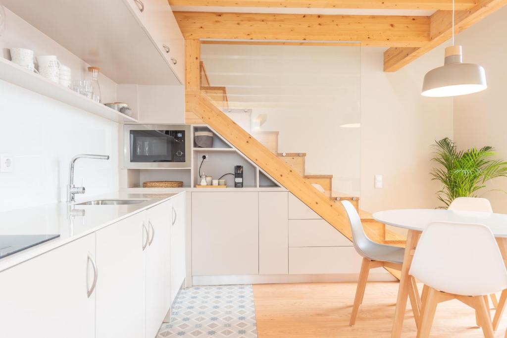 12 Sweet Caroline, Porto (updated prices 2026)