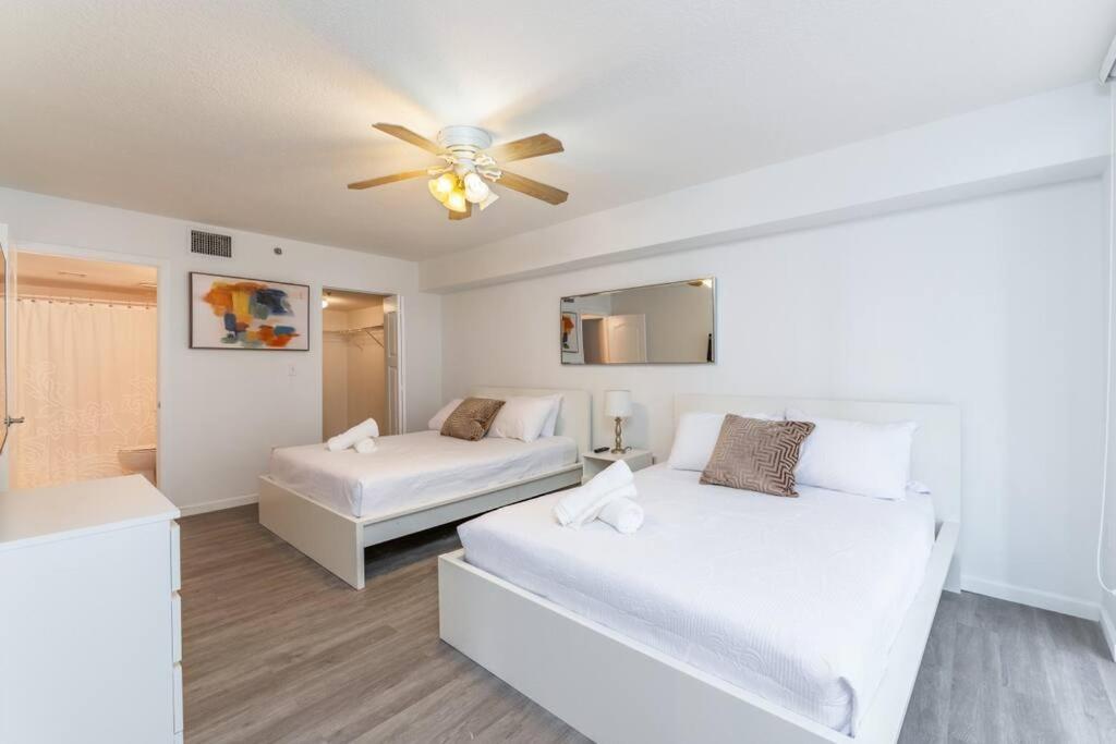 4BR APT with Bay View at Brickell, Free Parking, Miami (updated prices ...