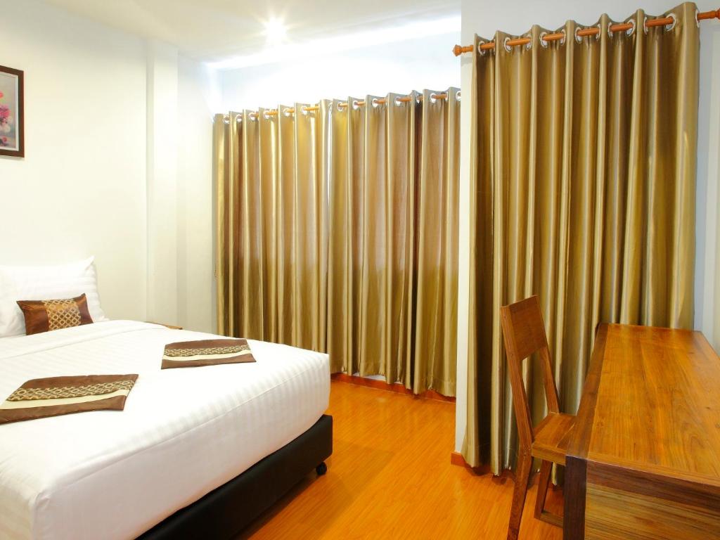Double DD House at MRT Sutthisarn, Bangkok (updated prices 2025)