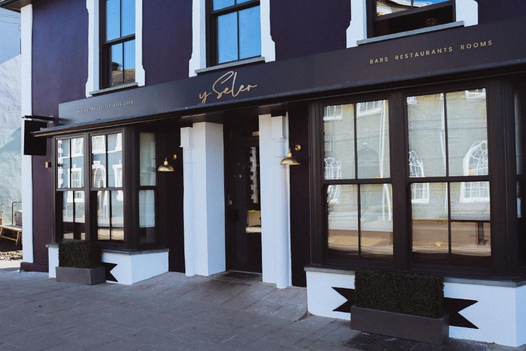 Y Seler, Aberaeron (updated prices 2025)