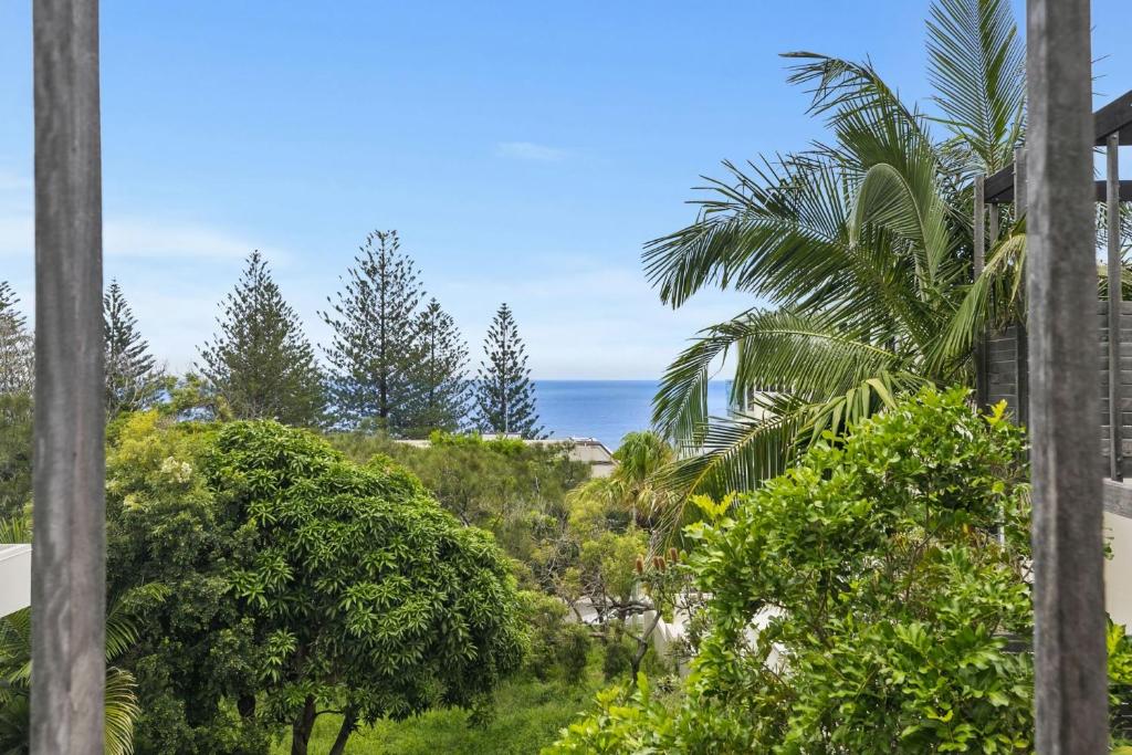 Duke St Convenience at your doorstep Beach living in the heart of the ...