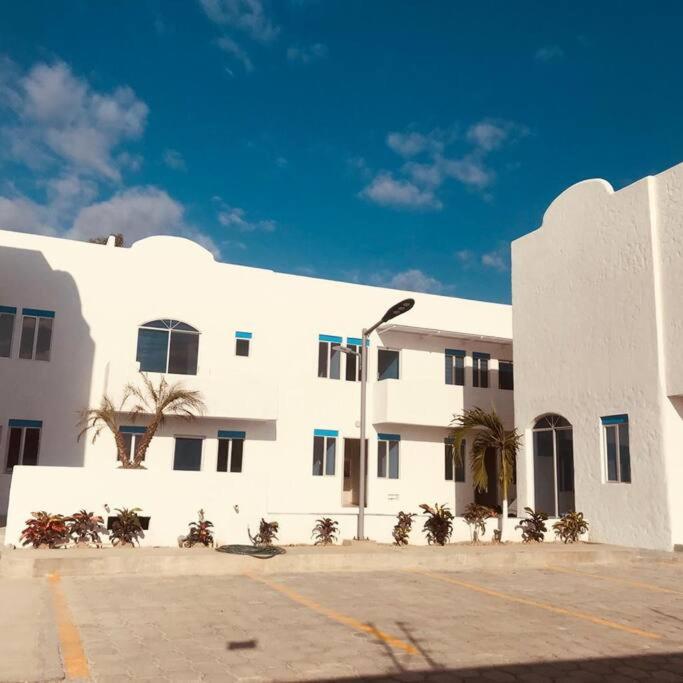 Vacaciona En Familia Minidepartamentos En Tonsupa - Tonsupa