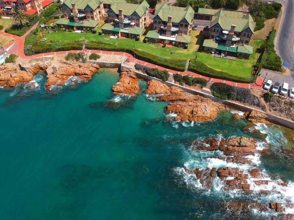 Beacon Wharf , George Hay 6 Seafront Accommodation, Mossel Bay ...