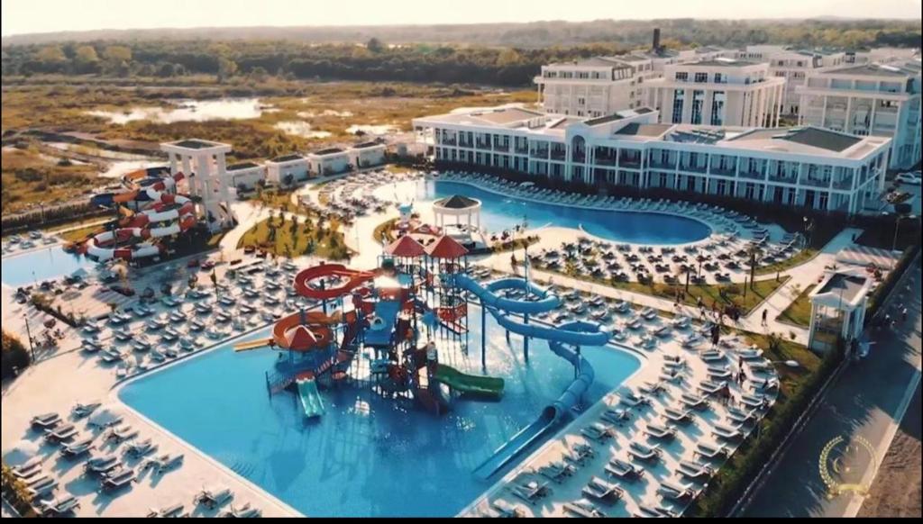 Private 3 Bedrooms Grand Europa Resort, Velipojë (updated prices 2024)