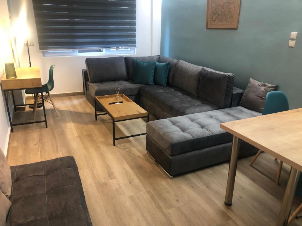 Royal Blue Grand Suite No 1, Piraeus – Updated 2023 Prices