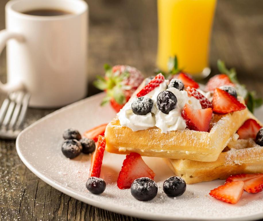 Holiday Inn & Suites Nashville Downtown Broadway, Nashville (updated ...