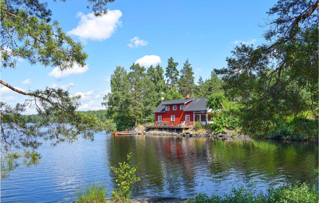 Cozy Home In Högsby With Sauna, Högsby (updated prices 2026)