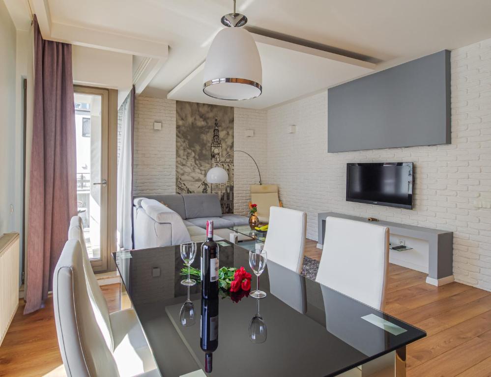 Waterlane Gray-Gdańsk, Gdańsk (updated prices 2026)