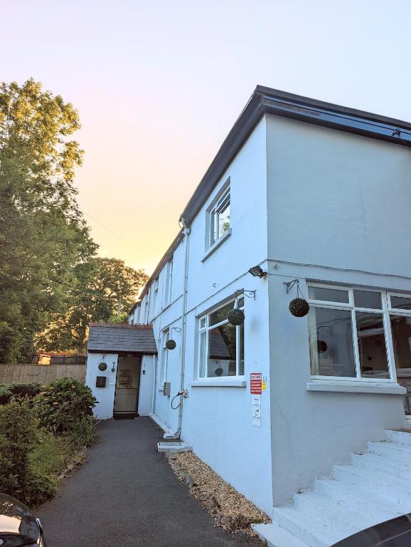 Cottage Court Hotel, Tenby (updated prices 2026)