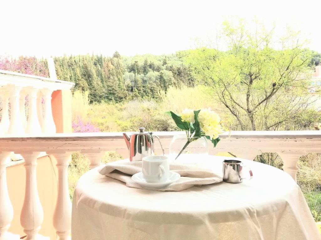 Corfu Escape Five ( Leonidas Studios), Agios Georgios Pagon (precios ...