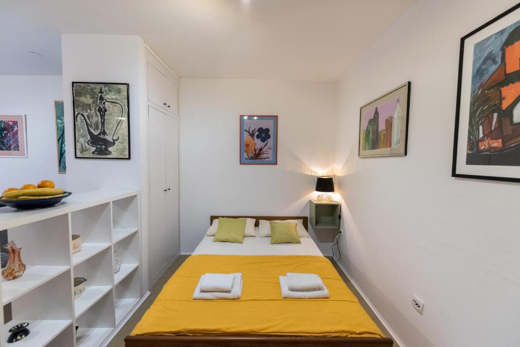 Maestro Design 2+2, Split (updated prices 2024)