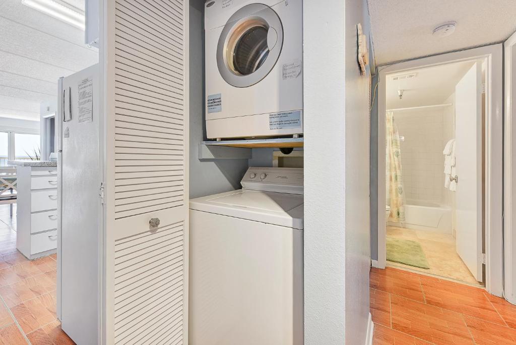 Jacksonville Beachdrifter 406, Jacksonville Beach (updated prices 2025)