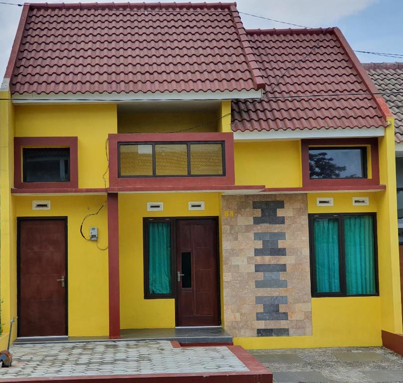 Keisha Homestay, Batu (updated prices 2025)