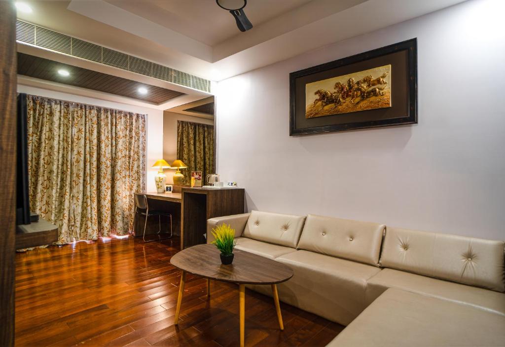 Hotel Mansha Regency, Port Blair (updated prices 2025)
