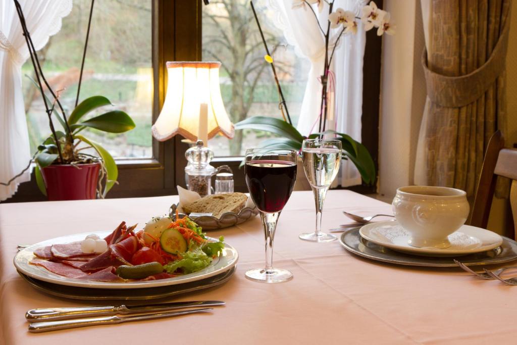 Hotel Le Postillon, Esch-sur-Sûre (updated prices 2025)