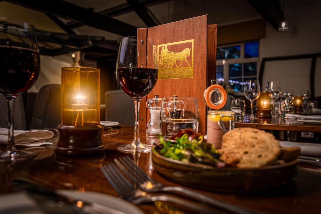 Last Drop Village Hotel & Spa, Bolton (updated prices 2025)