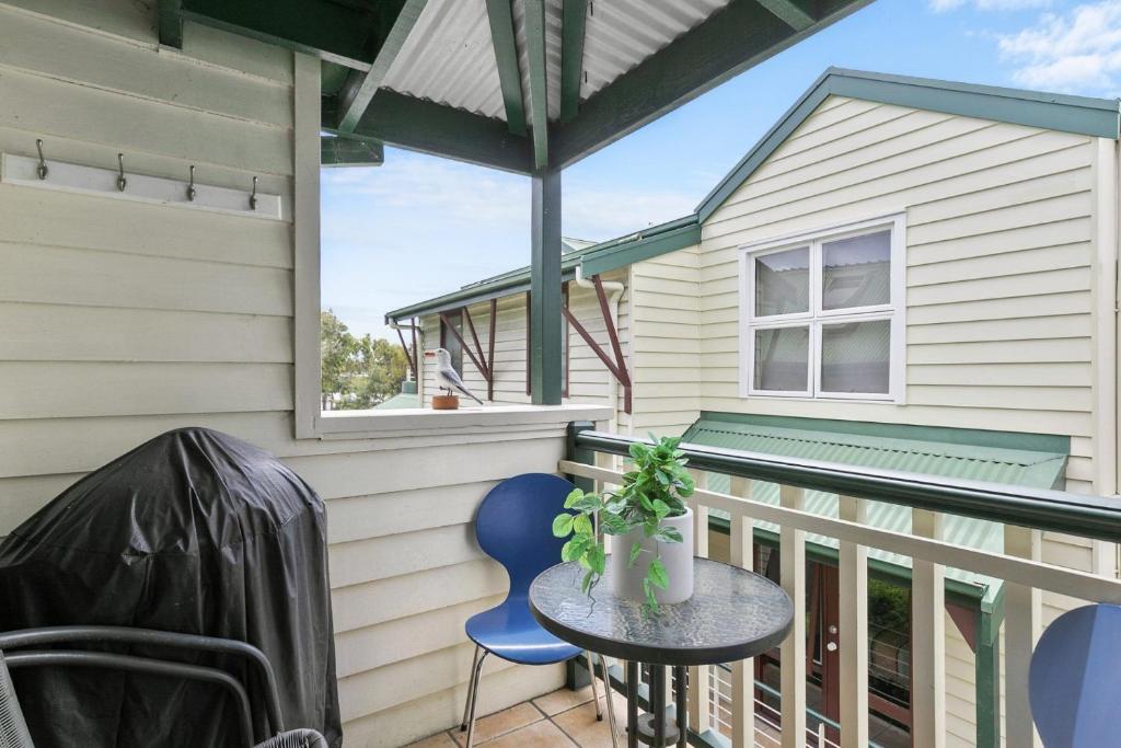 Cora Lynn 13, Lorne (updated prices 2024)