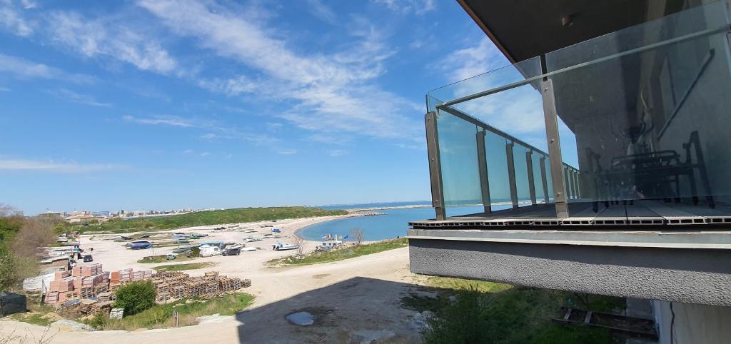 Neversea Beachfront Seaview 2 Camere Lux Spectrum Residence in Constanta