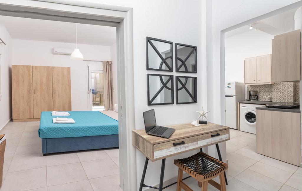 Lina's City Center Apartment 50m From  The Beach - Koutouloufari