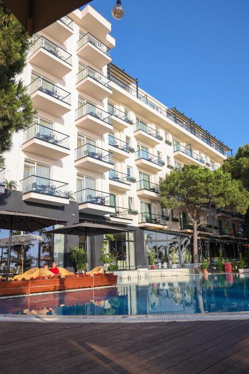 VM Resort & SPA, Golem (updated prices 2025)
