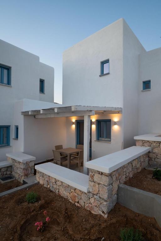 Camvillia Donoussa Village Suites, Donoussa (updated prices 2026)