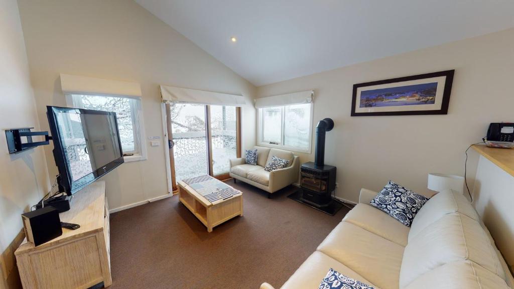 Family Chalet 29 The Stables Perisher, Perisher Valley (updated prices ...