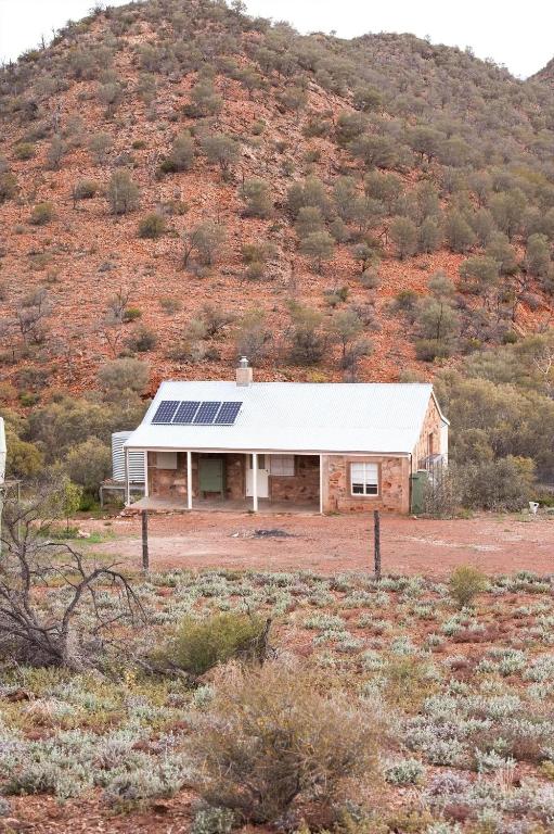 Nudlamutana Hut - Vulkathunha-Gammon Ranges National Park, Arkaroola ...
