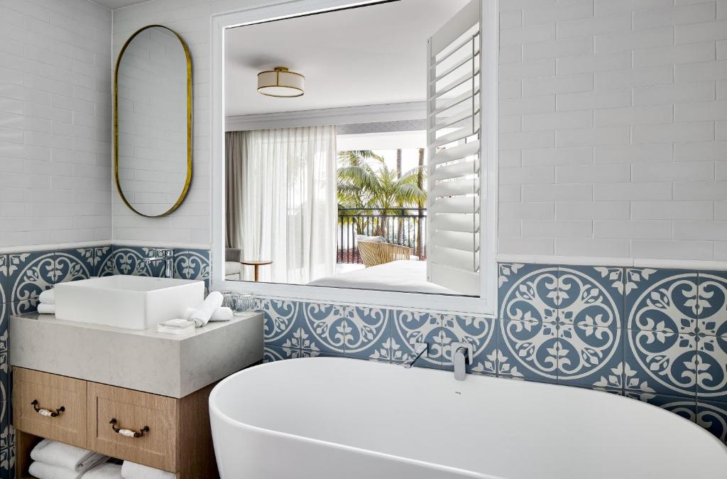 The Beachcomber Hotel & Resort, Ascend Hotel Collection, Toukley ...