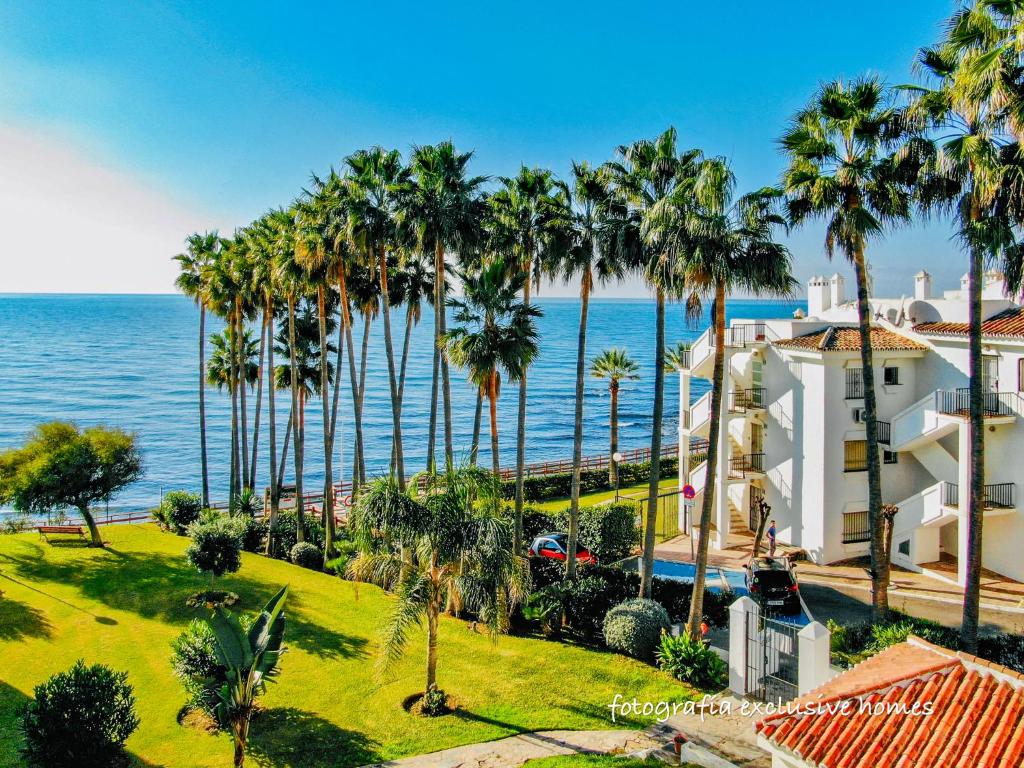 MD001 Precioso Apartamento en Primera Linea de Playa, Mijas ...