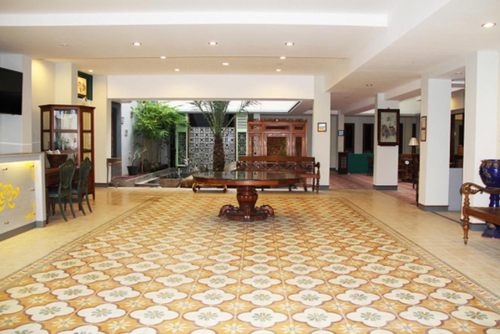 Hotel Koening - Cirebon