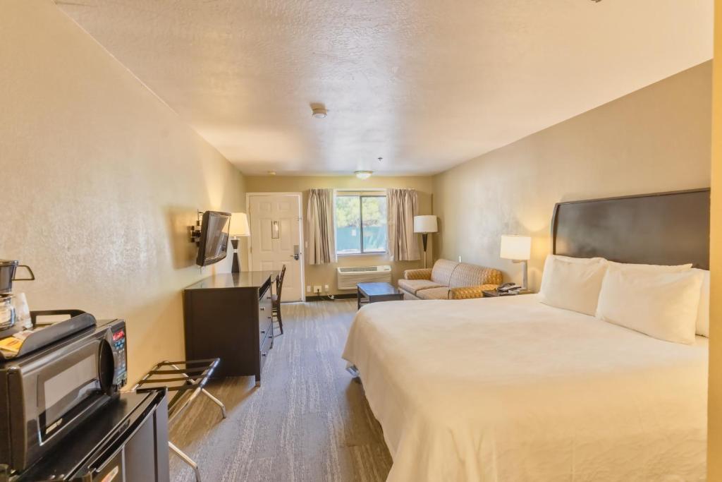 The Oakhurst Inn at Yosemite, Oakhurst (updated prices 2025)