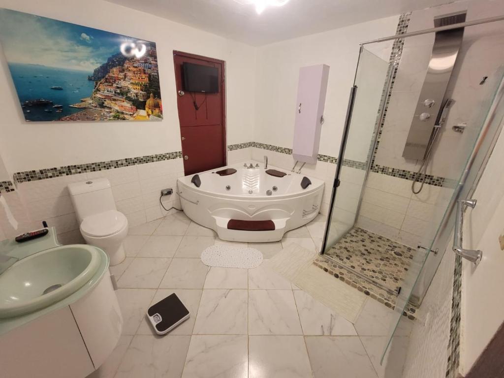 Casa espaciosa con Jacuzzi, área sur PR, Juana Diaz - Harga Terbaru 2022
