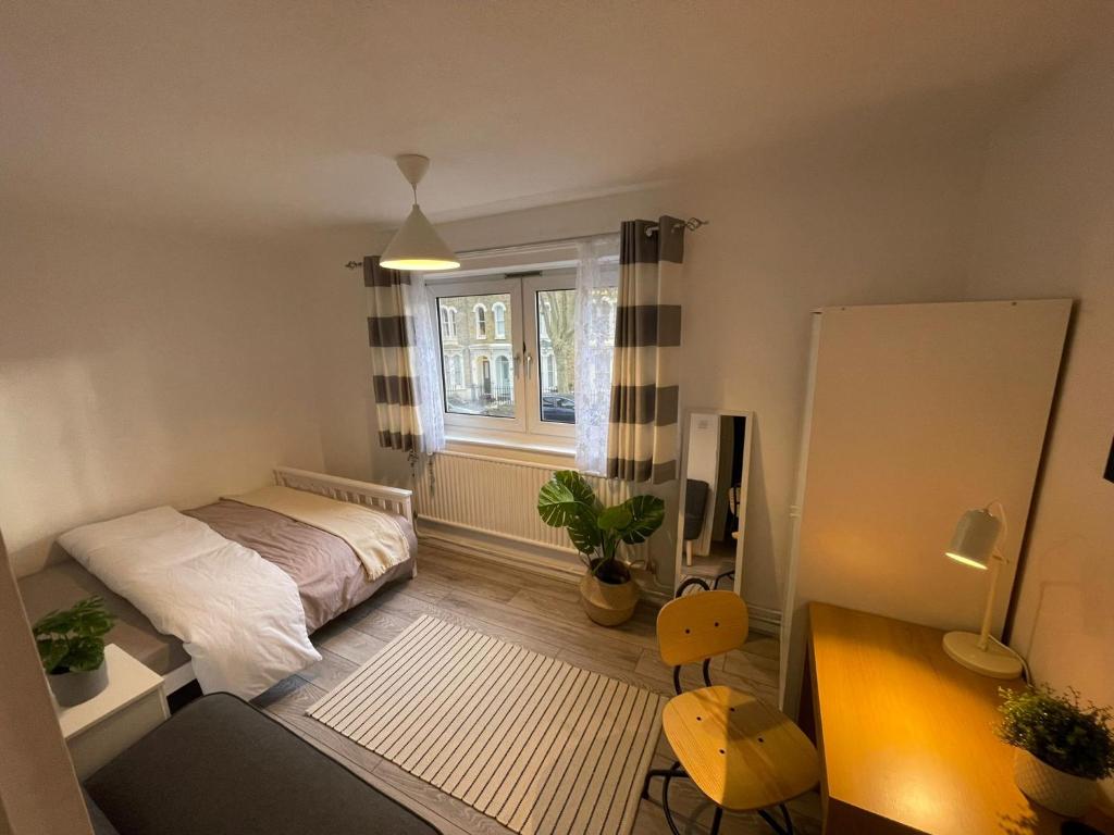 Bow House - SleepyLodge, London (updated prices 2026)