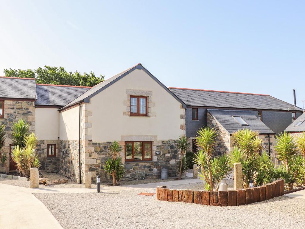 Polurrian House, Helston (updated prices 2026)